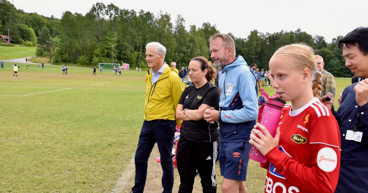 Skeid J-2012 med storfint besøk / SKEID